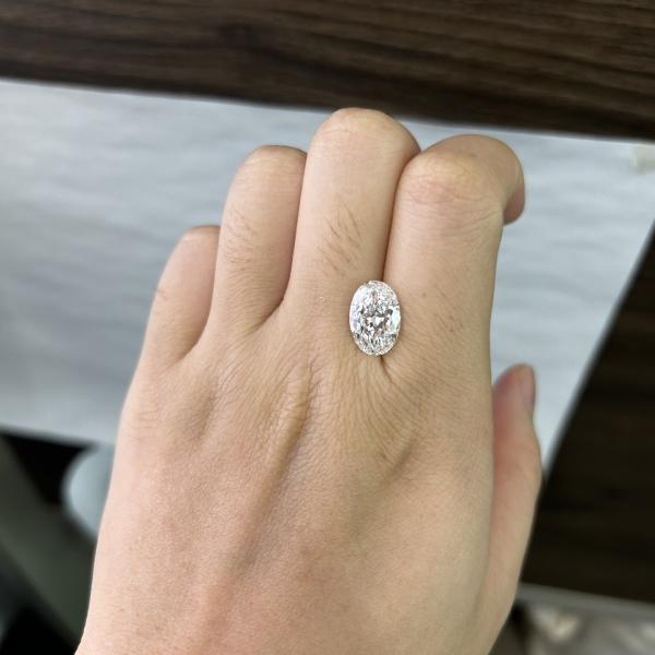 Quality 4.07 Carat VS2 E CVD Lab Created Diamonds Oval Cut OEM ODM for sale