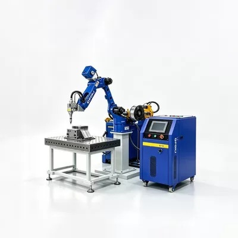 Quality Robot Integrated Fiber Laser Welding Workstation 1500W-3000W for sale