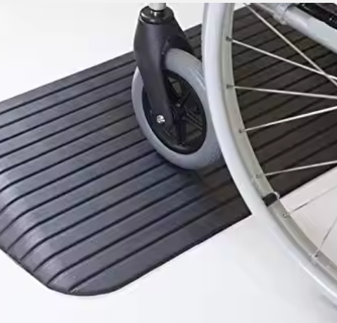 Quality Recycled Rubber Kerbside Ramp for Wheelchairs and Scooters for sale