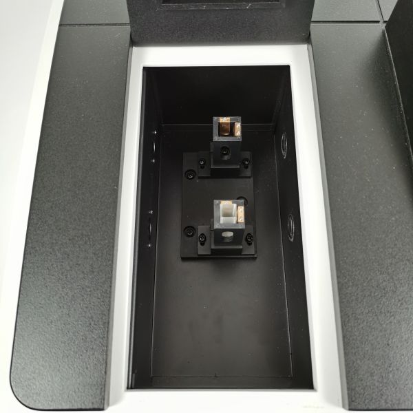 Quality Peak Instruments Xenon Lamp Dual Beam 190-1100nm Spectrophotometer for for sale