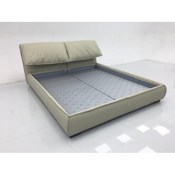 Quality Italian Style Modern Minimalist Bed High End Comfortable Fabric Bed for sale