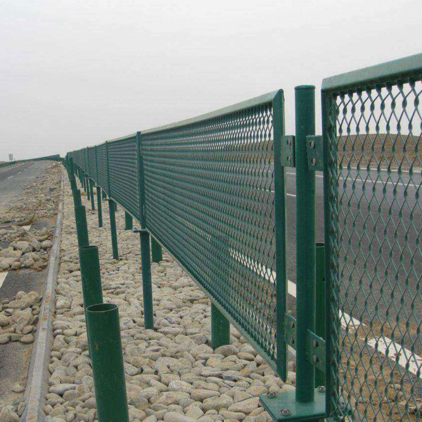 Quality Corrosion Resistant Anti Dazzle Fence Net  Rhombus Fence for Highway for sale