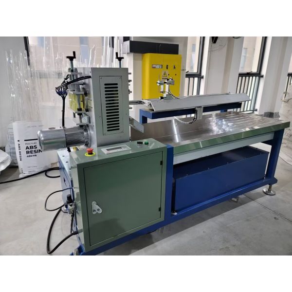 Quality High Efficiency PC Clear Pipe Extrusion Machine Frequency Inverter Control for sale