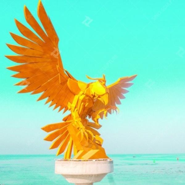 Quality Golden Large Brass Falcon Sculpture Hand Forging Brass Eagle Statue for sale