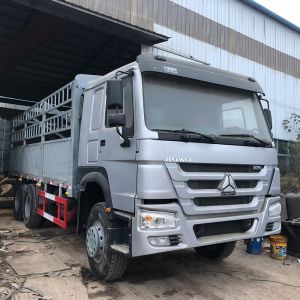 Quality 10 12 Tyres Transport Heavy Used Howo 8x4 Cargo Truck for sale