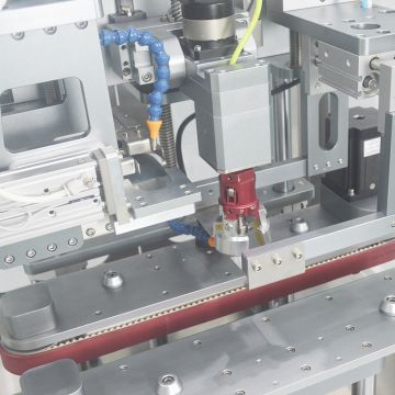 Quality s Single Head Capping Machine for Soy Sauce Round Bottle in Machinery Repair for sale