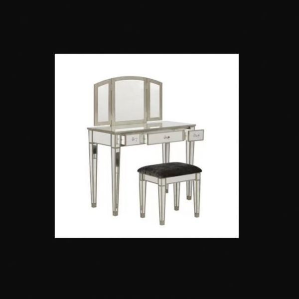 Quality Wooden Compact Dressing Table Corner Vanity Set Assembled for sale