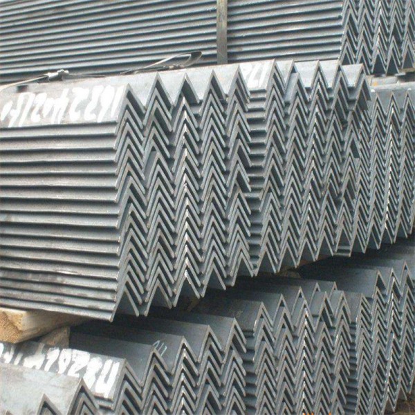 Quality AISI Equal Stainless Steel Corner Angle Hot Rolled 70*70*5mm Natural Color for sale