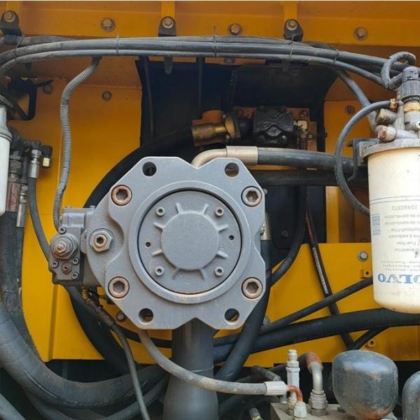 Quality Ec380 Used Volvo Excavator 3 M3 Bucket Capacity for sale