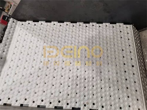 chute liner