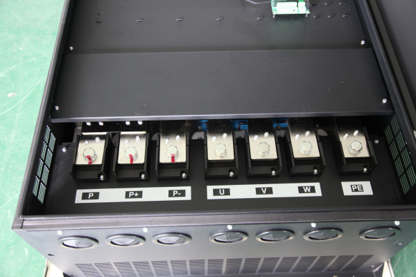 Quality Variable Speed 100HP 3 Phase Frequency Inverter 75KW 0 To 3000Hz for sale