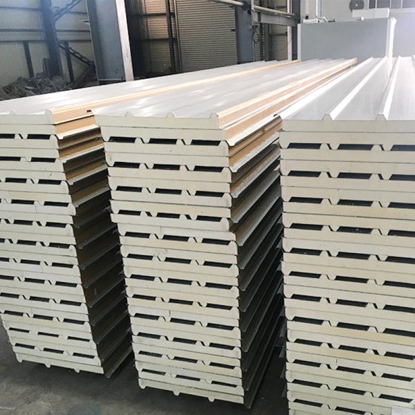 Quality Exterior Wall Insulation Polyurethane Foam Sandwich Panels Fireproof 950mm for sale