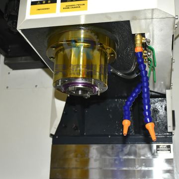 Quality 4axis Precision CNC Vertical Milling Machine Center Vmc855 8000r/min for sale