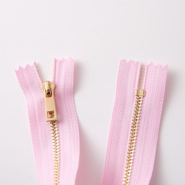 Quality Smooth 3# Teeth Metal Zippers Closed End Long Lasting Closures For Fashion Industry for sale