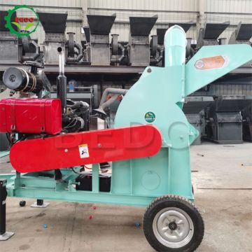 Quality Mobile Diesel Engine Industrial Wood Hammer Mill with 2580r/min Rotating Speed for sale