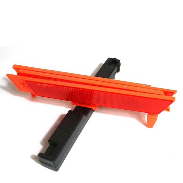 Quality Roadside Safety Reflective Warning Triangle with CE Certificate and Gpps Hips for sale