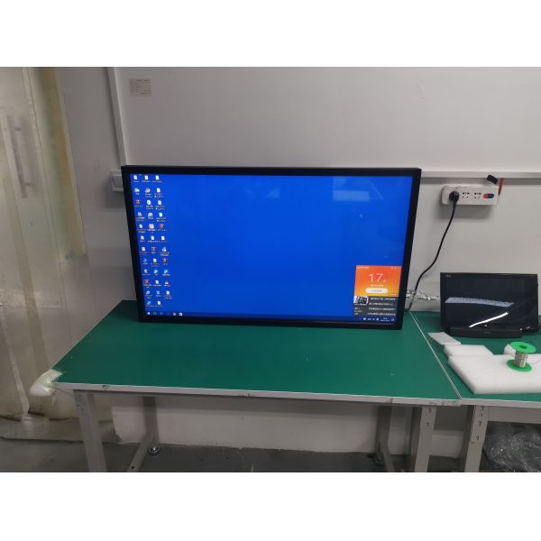 Quality 55inch Ultra Responsive 5ms Infrared Game Machine Monitor Touchscreen With for sale