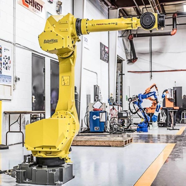 Quality Material Processing Used Fanuc Robot Robot Manipulator 50kg Payload for sale