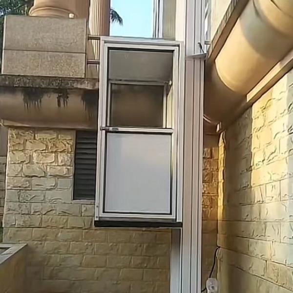 Quality Hydraulic Elevator with Marble Flooring, 2000mm Door Height & Push-Button for sale
