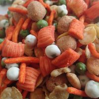 Quality Vietnam snack oriental mix nut snacks broad beans mixed green peas and peanuts for sale