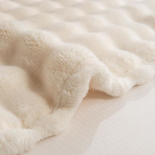 Quality Faux Rabbit Fur Blanket -250-350GSM Faux Rabbit，Solid， 100% polyester-Fleece, for sale