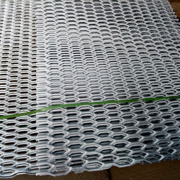 Heavy Duty Iron 4x8 Raised Expanded Metal Mesh Catwalk Steel Gratings ...
