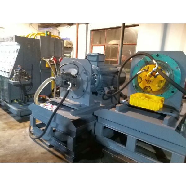 Quality Pressure Loading 31 Mpa - 42 Mpa Hydraulic Pump Test Rig Multi Display Mode for sale