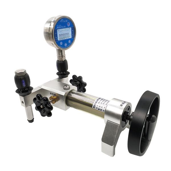 Quality Portable Hydraulic Pump 700 Bar Liquid Pressure Source Pressure Calibration for sale