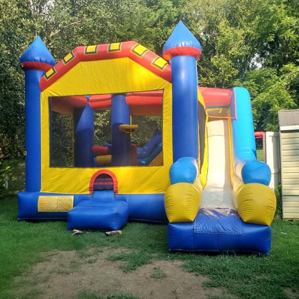 Quality Children's Trampoline Inflatable Bounce House with Slide Obstacle and Splash for sale