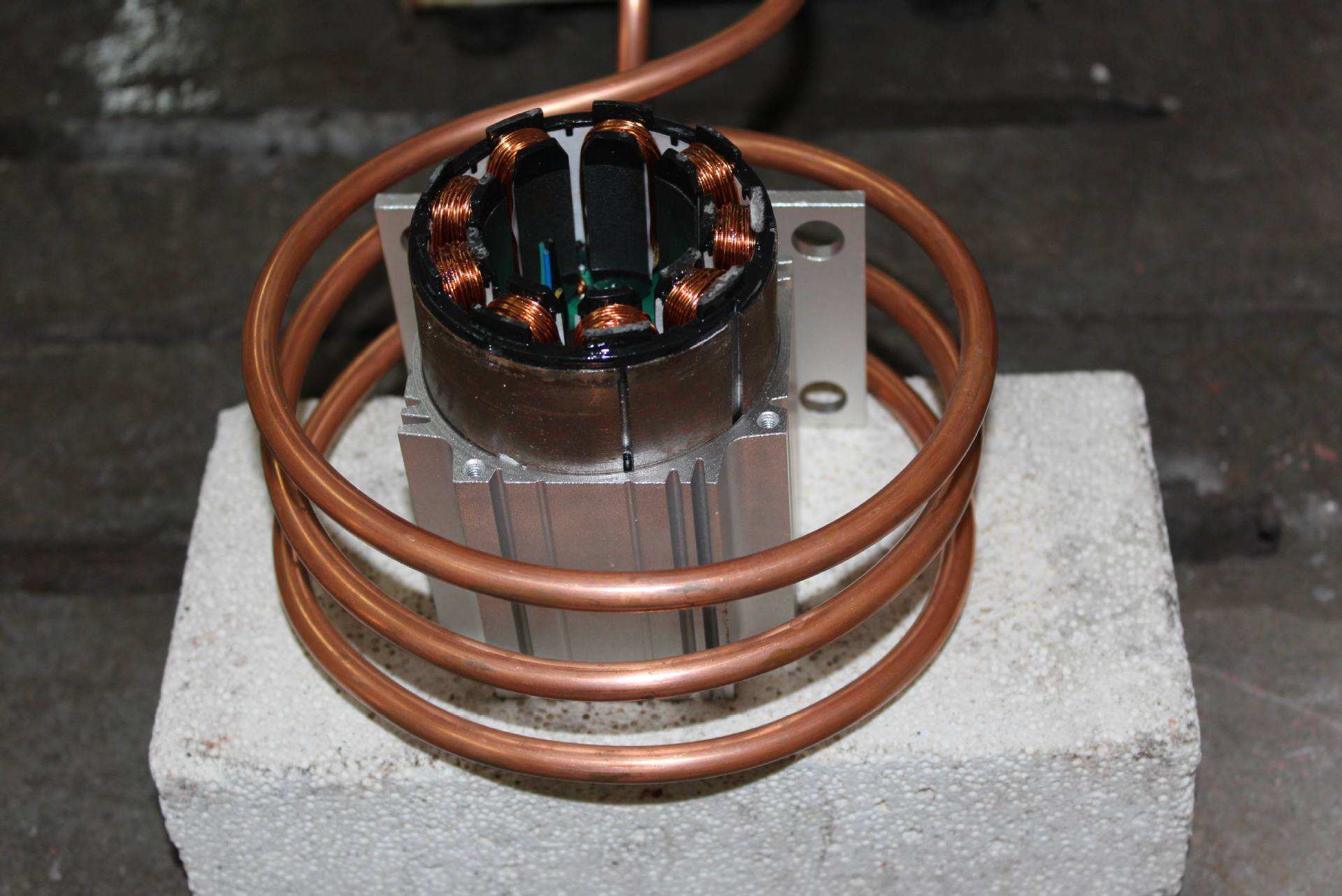ROTOR MOTOR SHRINK FITTING