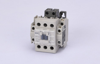 Quality 2NO+2NC Machine Interlock Reversing Contactor 32A 40A 3 Pole Contactor AC/DC GMC for sale