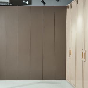 Quality Modern E1 Sliding Door Wardrobes Painting Melamine Wardrobes for sale