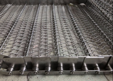 Quality CE Sus 304 Chain Mesh Conveyor Belt Pineapple Washing for sale