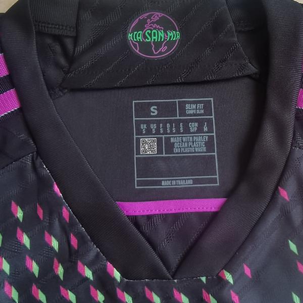 Quality Player Personalized Football Jersey Permeable Polyester Durable Custom Team for sale