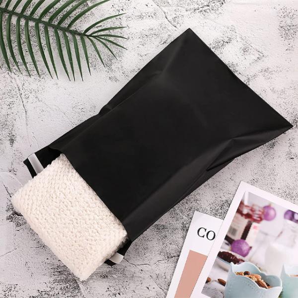 Quality Black Compostable Mailing Bags Custom Poly Mailer Bags No Chemicals for sale