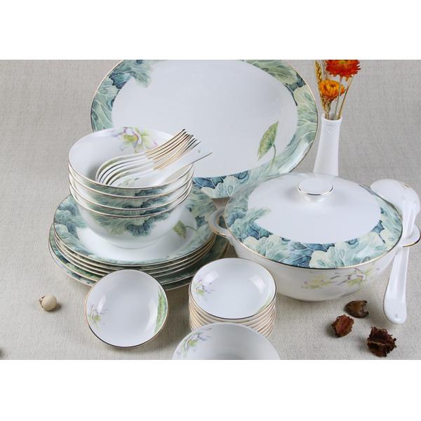 Quality OEM ODM Luxury 45% Bone China Dinnerware Set 45 Pieces for sale