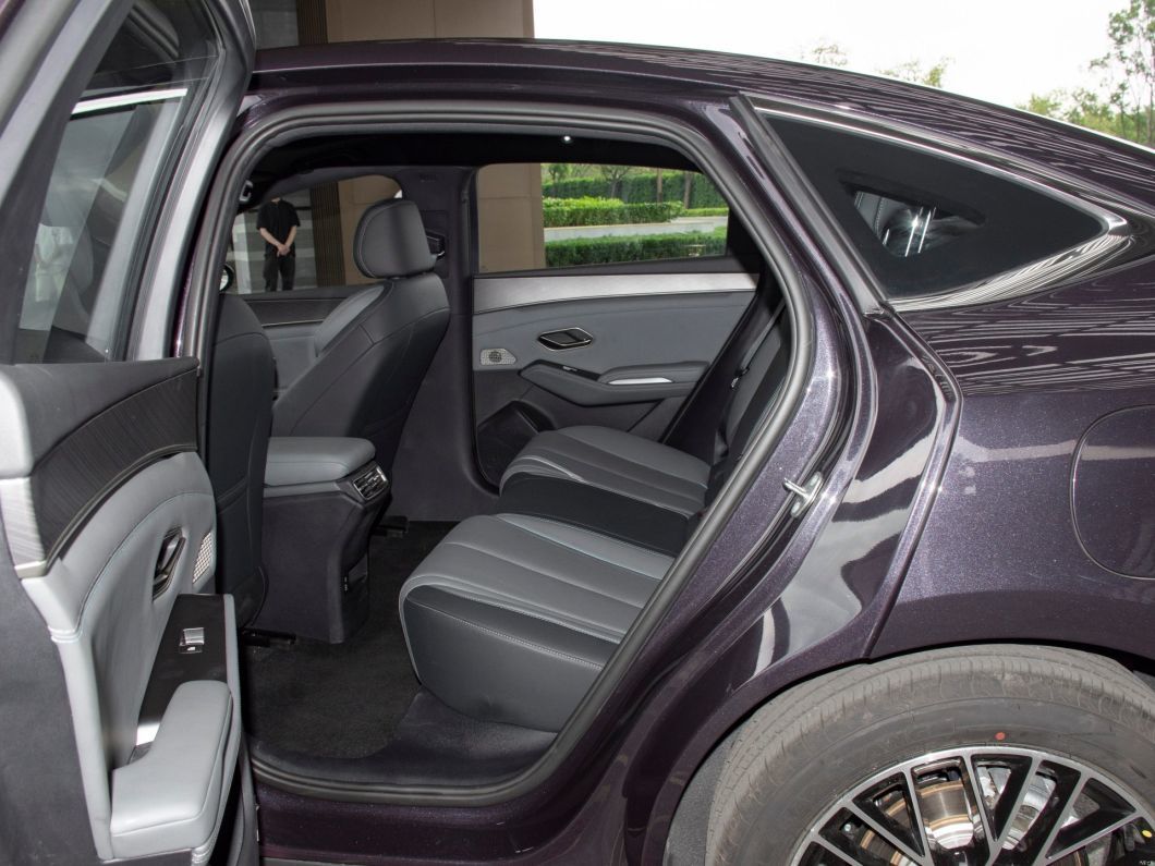 Byd Qinl 2024model Dm-I 120km Excellence Version Top Version