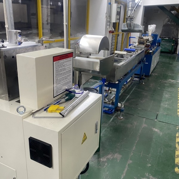 Quality Small Twin Screw Extruder for Functional Biodegradable Masterbatch Research & Production for sale