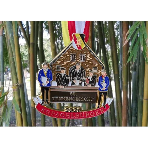 Quality Silkcreen Printing Die Casting Carnival Medal Gold And Silver Plating for sale