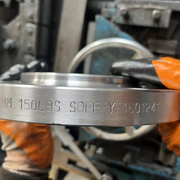 Quality Silver Stainless Steel Pipe Fittings 2 Inch Stainless Steel Flanges for sale