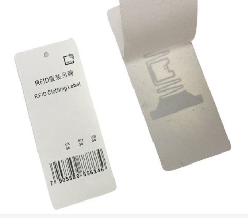 Quality 70*30mm Paper Clothing RFID Hang Tag Apparel Clothes 960MHZ for sale