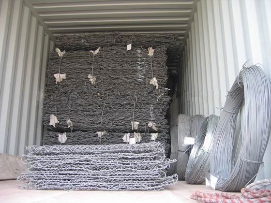 Quality 5000mm 100*120mm Hexagonal Mesh Machine Galvanized Gabion Sea Defence Basket for sale
