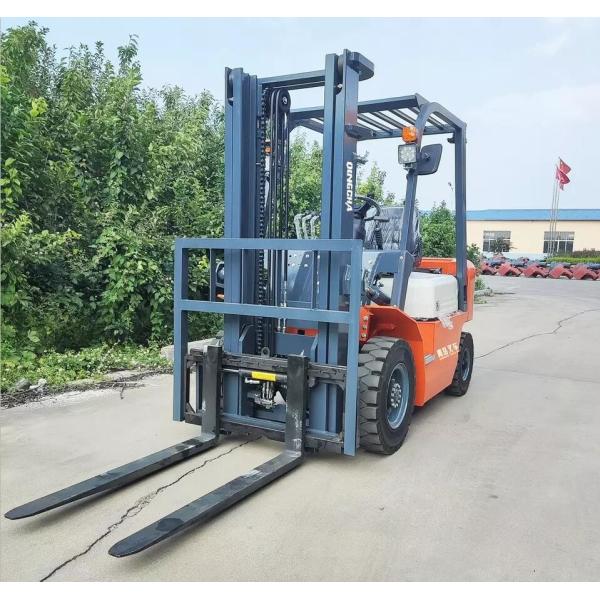 Quality Warehouse Forklift 4 Wheel Drive , FD20 Small Diesel Forklift 19km / Hour for sale