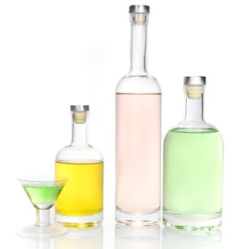 Quality Recycled Glass 700ml Spirit Bottles Round Flint Empty Liquor Bottles for sale