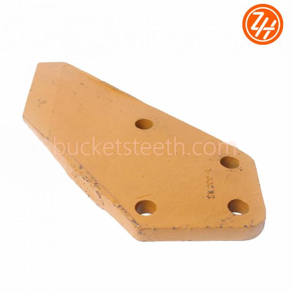 Quality Abrasion Proof 25mm Excavator Bucket Side Cutter 2412N289D21 Kobelco Spare Parts for sale