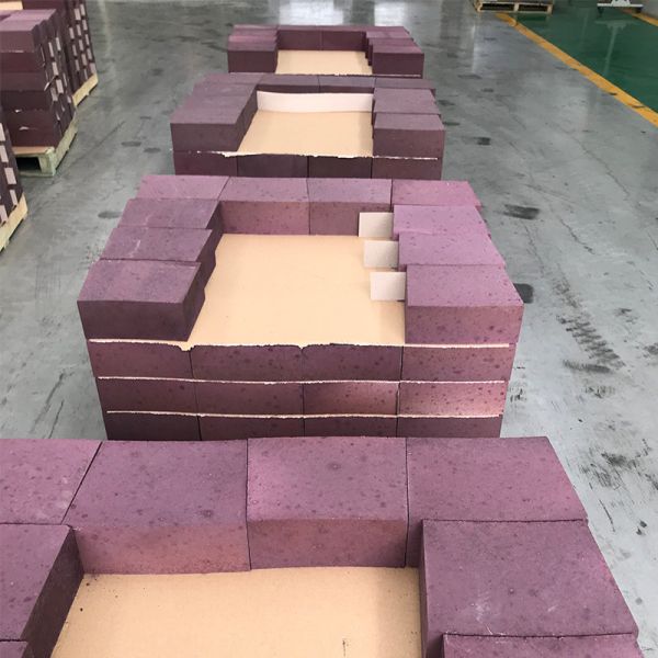 Quality Al2O3 Content Below 25% Fused Clinker Magnesium Chrome Brick for Cement Rotary for sale
