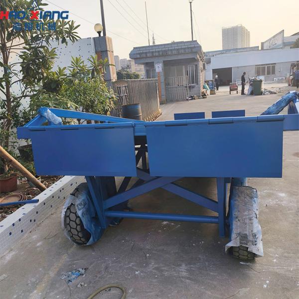 Quality 4-Meter Steel Inclined Ramp for Efficient Loading at Distribution Centers for sale