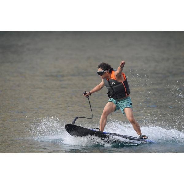 Quality The Ultimate Surfing Companion 2 Stroke Engine Electric Surfboard with Max Speed for sale