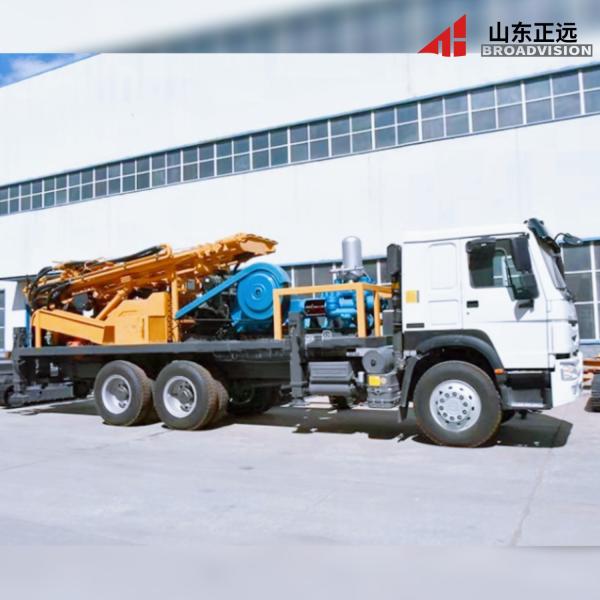Quality Heavy Duty 132KW Truck Mounted Rotary Drilling Rig 7500Nm With Mud Pump for sale