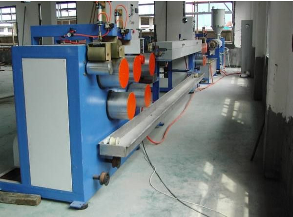 Quality High Output Automatic PP Strapping Band Machine Black / Yellow for sale